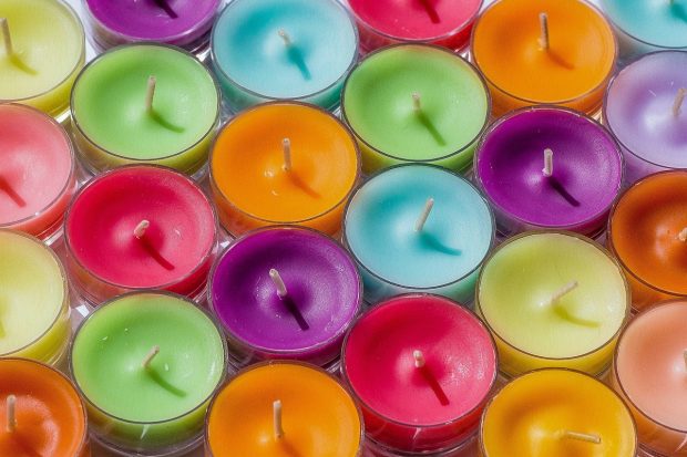 Velas de colores: historia, colores y simbolismos | Gran Hermandad Blanca